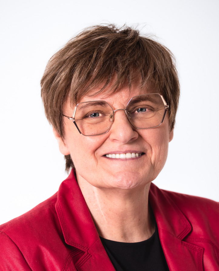 How Katalin Kariko Meet The Sheroes mRNA sheroes.ng